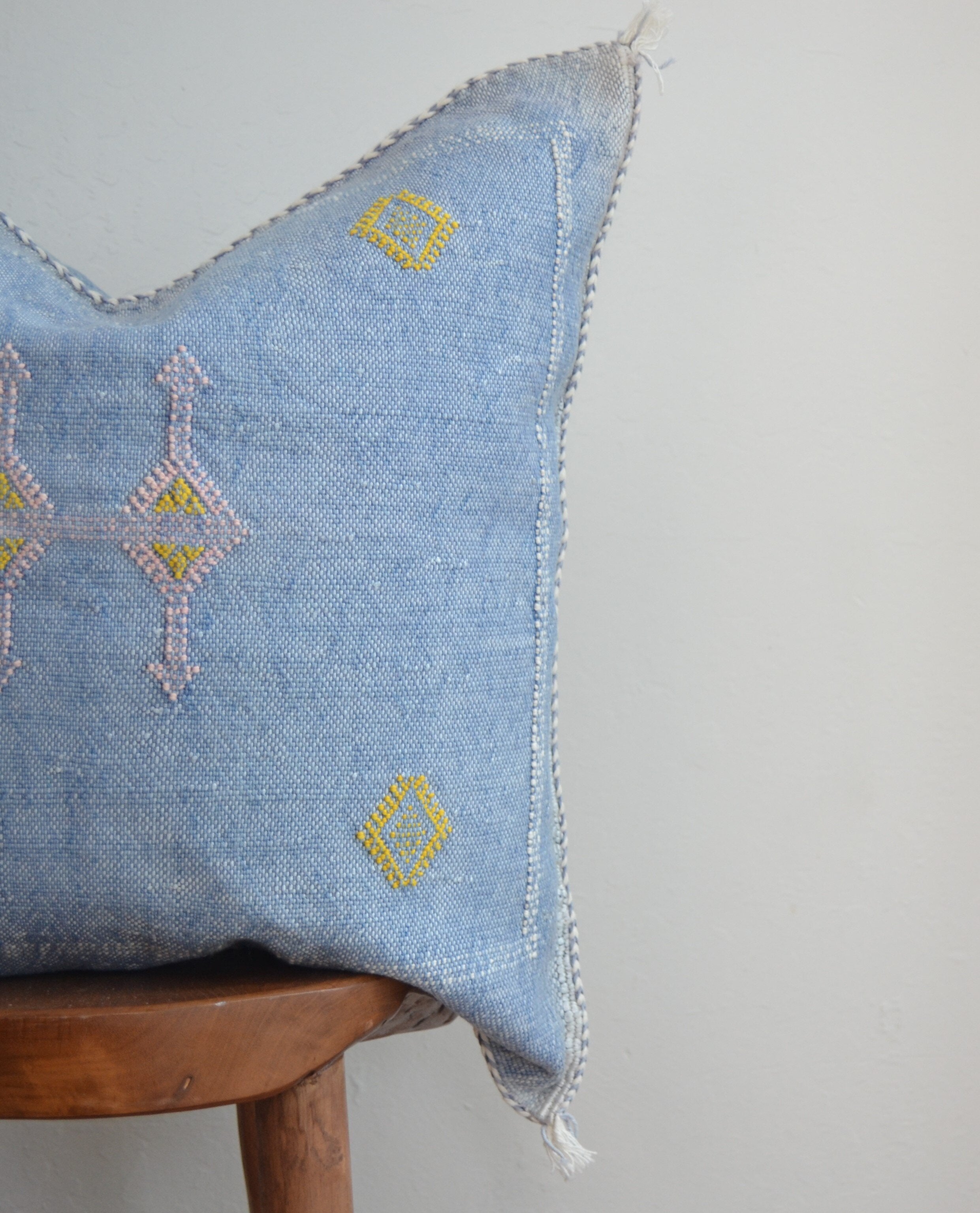 Sabra Silk Pillow - Powder – Maco Decor